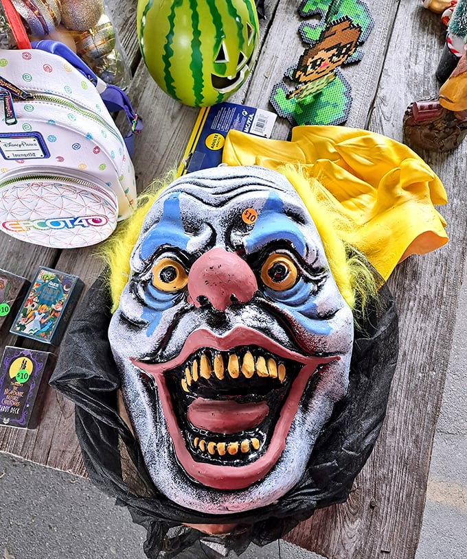 Halloween finds in July! This grinning nightmare would make even Stephen King think twice about turning off the hallway light.