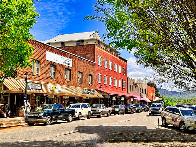Franklin's mountain setting provides a scenic retirement backdrop without the premium prices usually associated with such natural beauty.