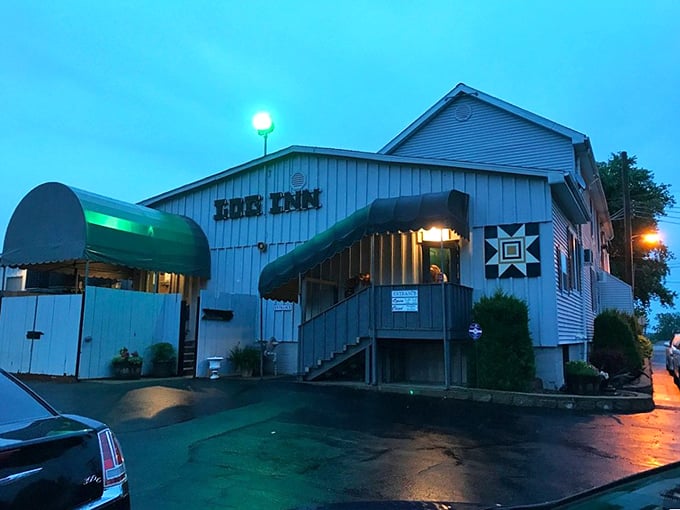 As twilight falls, The Log Inn glows with promise. Even in the blue hour, hungry pilgrims find their way to this temple of comfort food.