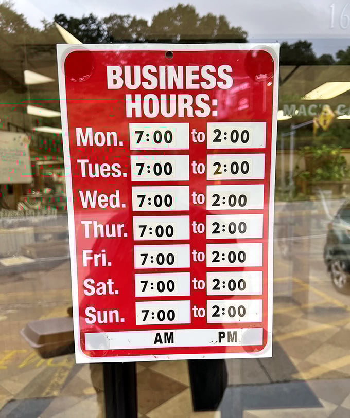 Early birds rejoice! Mac's 7am-2pm schedule proves they understand the breakfast and lunch crowd perfectly – no dinner needed when you nail the essentials.