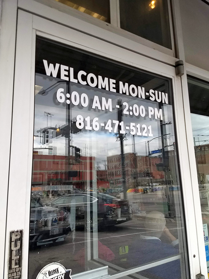 Open 6am to 2pm daily—because the best breakfast places know exactly when breakfast matters most. Those hours aren't a limitation, they're a commitment.
