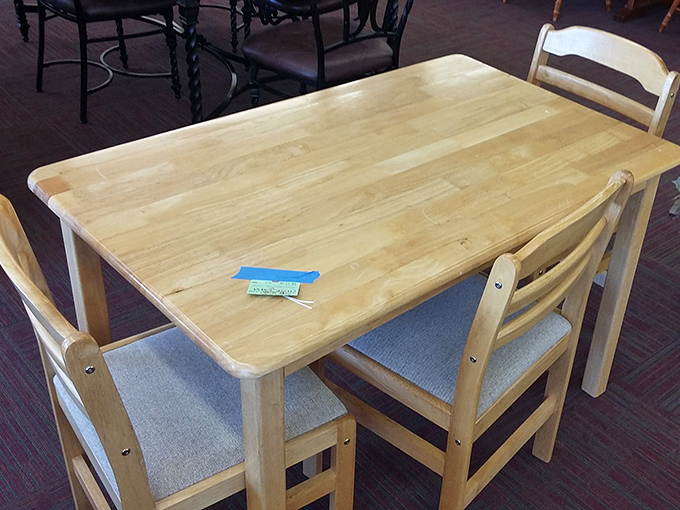 This simple wooden dining set waits for its next family—ready to host everything from homework sessions to holiday feasts for years to come.