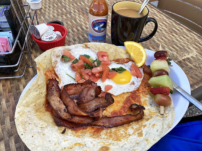Breakfast with a south-of-the-border twist. This plate doesn't just say "good morning"—it serenades you with a full mariachi band.