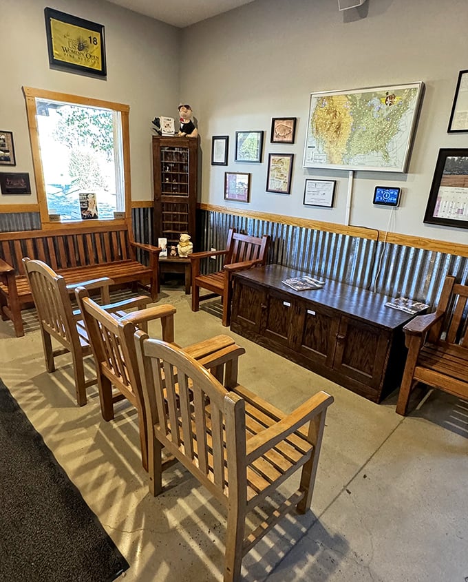 This cozy waiting area with wooden benches isn't just functional—it's where strangers become friends over shared barbecue anticipation.