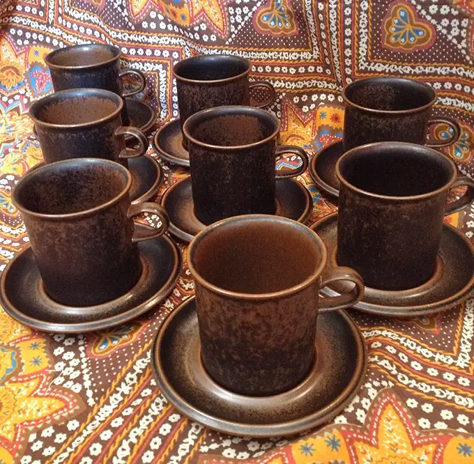 Coffee mugs that have seen more morning conversations than a therapist. Their earthy tones and sturdy build speak to an era before disposable culture.