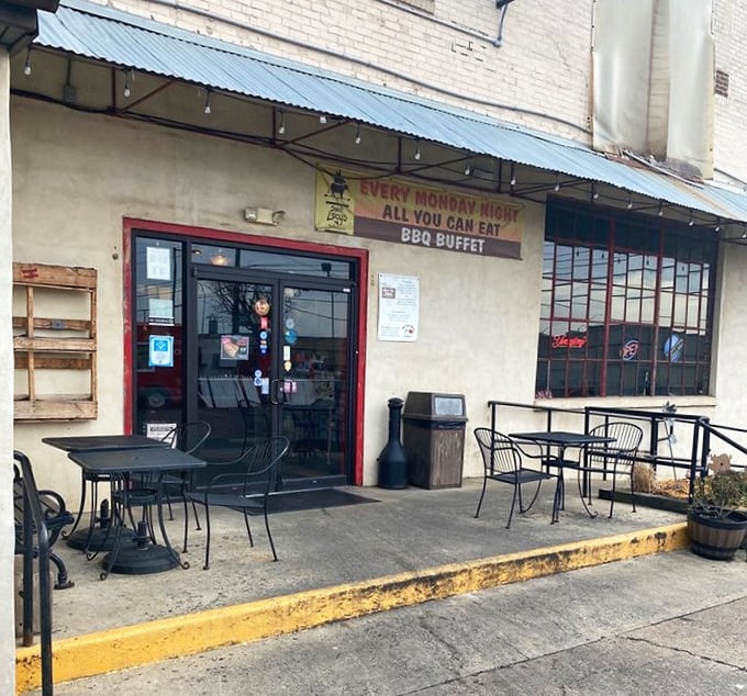The outdoor seating area—for those rare moments when you're willing to share your BBQ experience with fresh air.