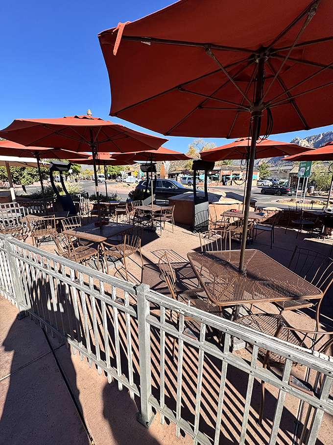 Al fresco dining with those signature red umbrellas – because Sedona's scenery deserves to be part of your meal.