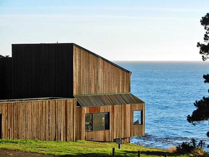Architectural poetry in timber and glass. These oceanfront homes prove that "fitting in" with nature creates more drama than standing out.