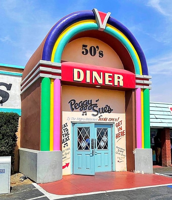 The entrance doesn't just say "We're Open"—it screams "The 1950s never ended here!" in a way that makes you genuinely happy about that fact.