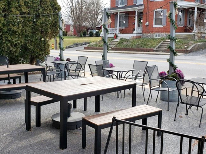 The outdoor patio offers fresh air dining with a view of small-town Pennsylvania – perfect for those "I need coffee but also sunshine" mornings.