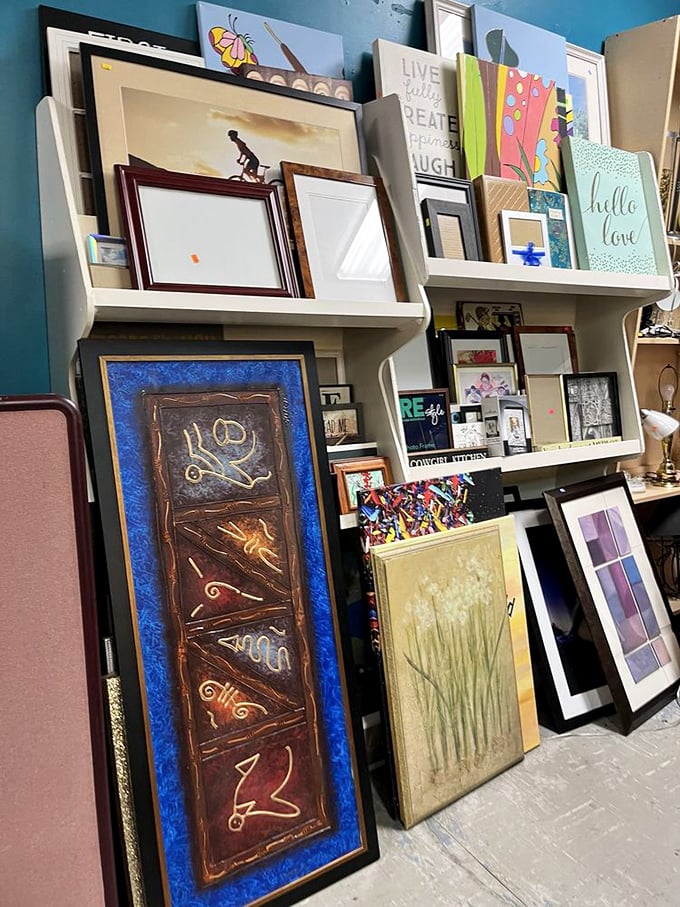 Wall art galore! From inspirational quotes to abstract masterpieces, your bare walls are practically begging you.