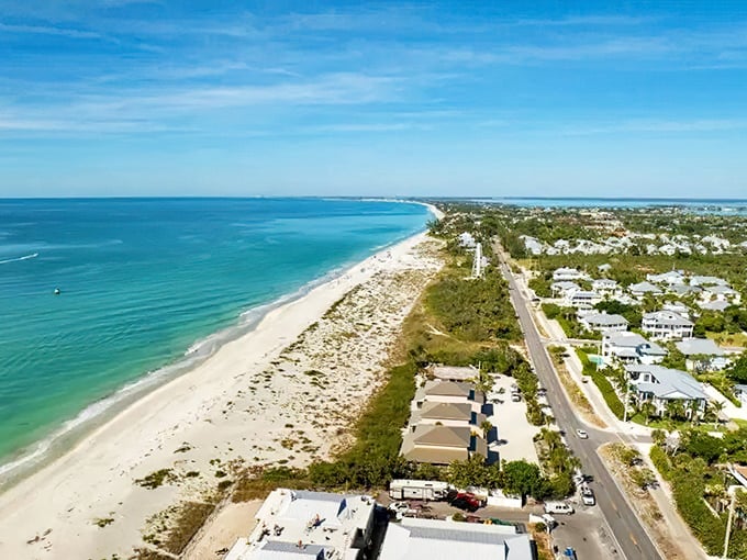 The coastline that vacation dreams are made of. Miles of unspoiled beaches stretch alongside turquoise waters, making Palm Coast Florida's best-kept secret—until now.
