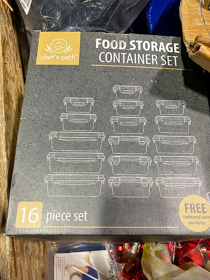 Kitchen organization nirvana in a box! This 16-piece container set stands ready to transform chaotic cupboards into Instagram-worthy displays of meal-prep perfection.