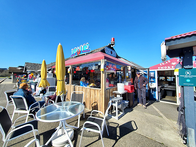 The outdoor patio doesn't just offer seating—it provides front-row tickets to the greatest show on earth: fresh seafood in the sunshine.