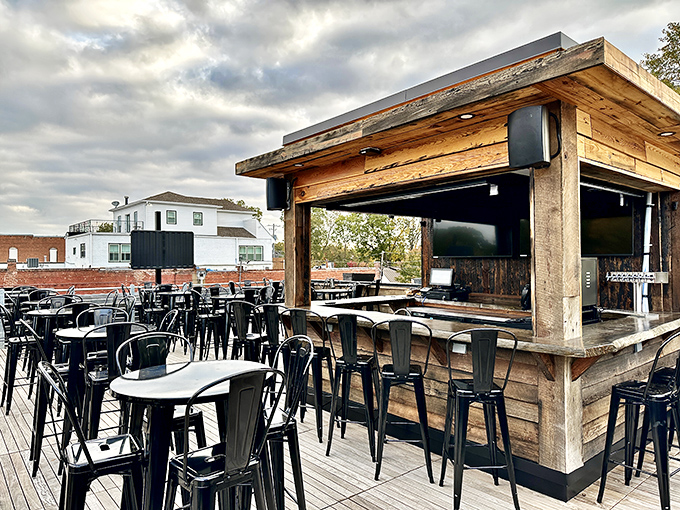 Outdoor dining that feels like a secret clubhouse for food enthusiasts, with Georgia skies providing the perfect ceiling.