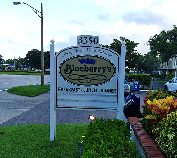 "Always Fresh! Always Delicious!" – a promise as reliable as Florida sunshine. This unassuming sign marks the entrance to breakfast paradise.