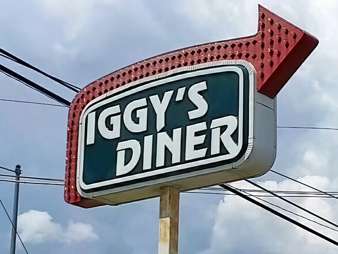 That arrow doesn't just point to a diner—it points to a Missouri institution where hungry travelers have found satisfaction for generations.