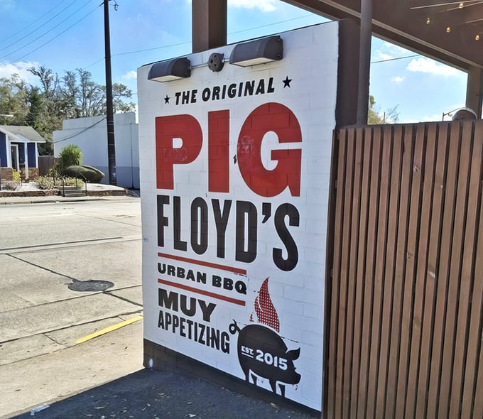 The sign says it all: "Muy Appetizing" indeed. This bold red beacon has guided hungry travelers to barbecue bliss since 2015.
