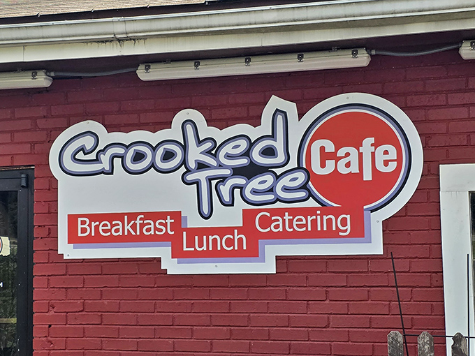 The sign says it all—breakfast, lunch, and catering—but it's the breakfast that has people setting their GPS for Marietta.