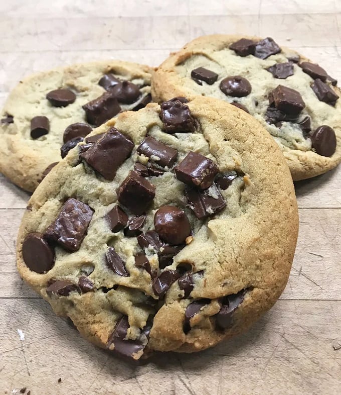 This chocolate chip cookie looks like it's auditioning for a role in a food commercial—and getting a callback. Chunky, thick, and ready for its close-up.
