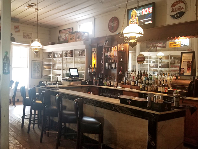 A bar that understands its mission: to provide liquid courage before you order that 32-ounce tomahawk steak you've been eyeing all night.