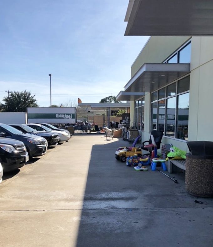 Even the exterior spaces serve a purpose, with larger items displayed for easy browsing. One shopper's outgrown toys become another family's weekend entertainment.