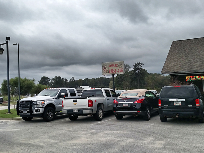A full parking lot at a barbecue joint is like a standing ovation—the most honest review you'll ever find.