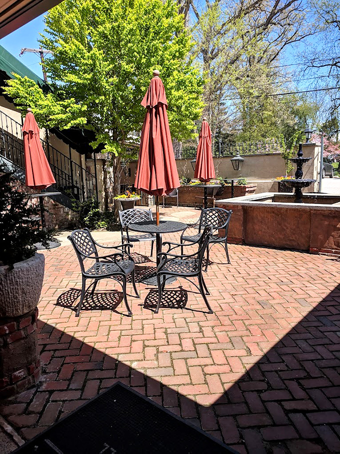 When Delaware weather cooperates, Harry's patio offers al fresco dining that makes you forget you're minutes from I-95.