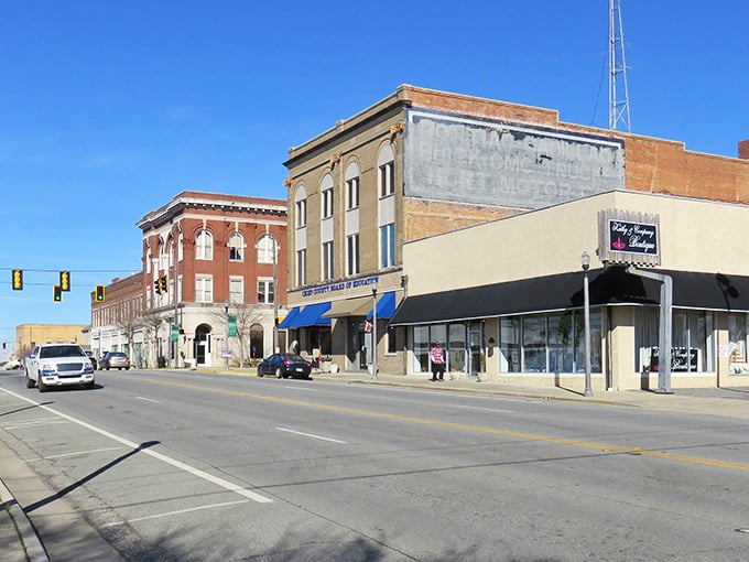 Historic downtown Cordele stands like a time capsule – brick buildings with stories to tell and sidewalks waiting for your footsteps.