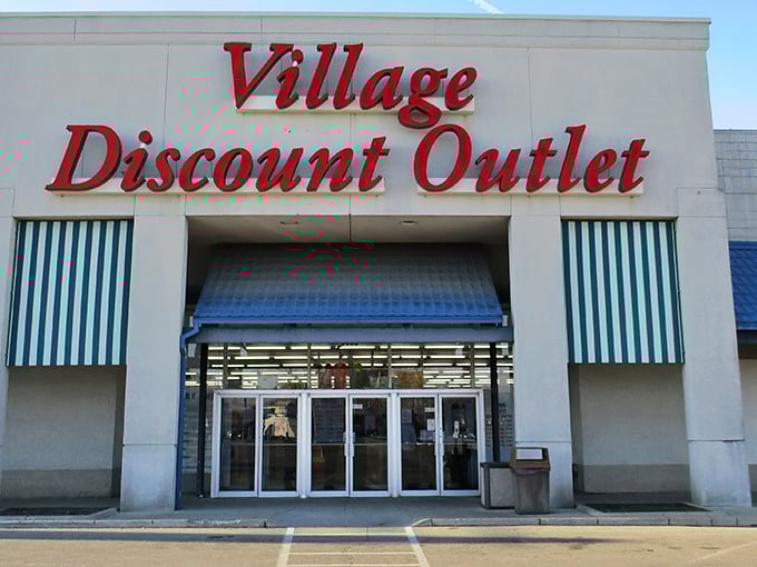 Those blue stripes are like a beacon calling bargain hunters home - resistance is futile!
