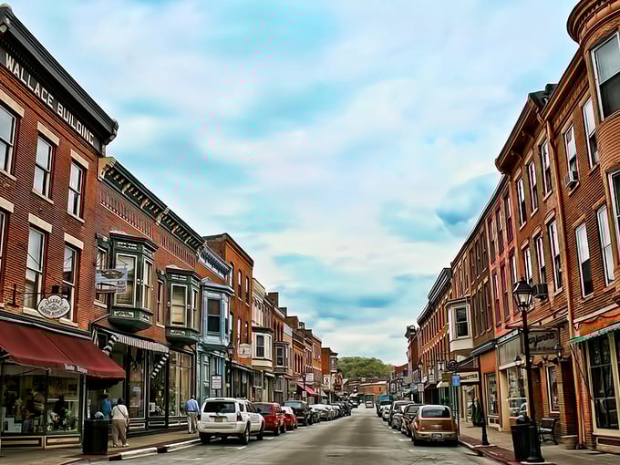 Galena's Main Street looks like a movie set where time decided to take a well-deserved vacation. Those brick buildings have stories to tell!
