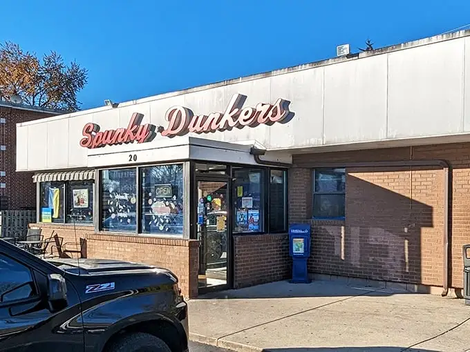Spunky Dunkers' retro charm hasn't changed in decades. Like finding a time machine that dispenses glazed perfection instead of plutonium.