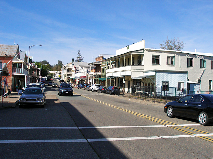 The gentle curve of Sutter Creek's historic downtown invites you to stroll back in time, with preserved buildings housing modern treasures.