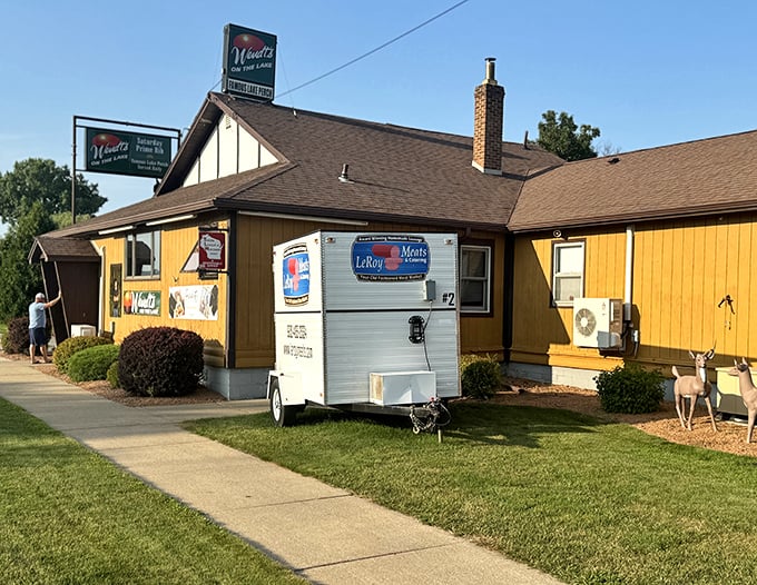 Summer pilgrimage spot for fish lovers! That yellow exterior isn't just sunny—it's a beacon calling you to Wisconsin's perch paradise.