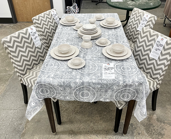 Dinner party goals, anyone? This elegant dining set with chevron chairs is just waiting for your next "I found it thrifting" humble brag.