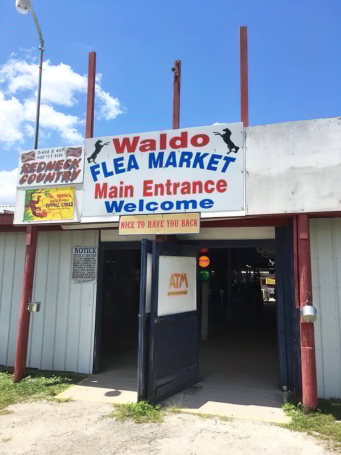 The entrance sign welcomes you back before you've even arrived – a bit presumptuous, but they're not wrong about wanting to return.