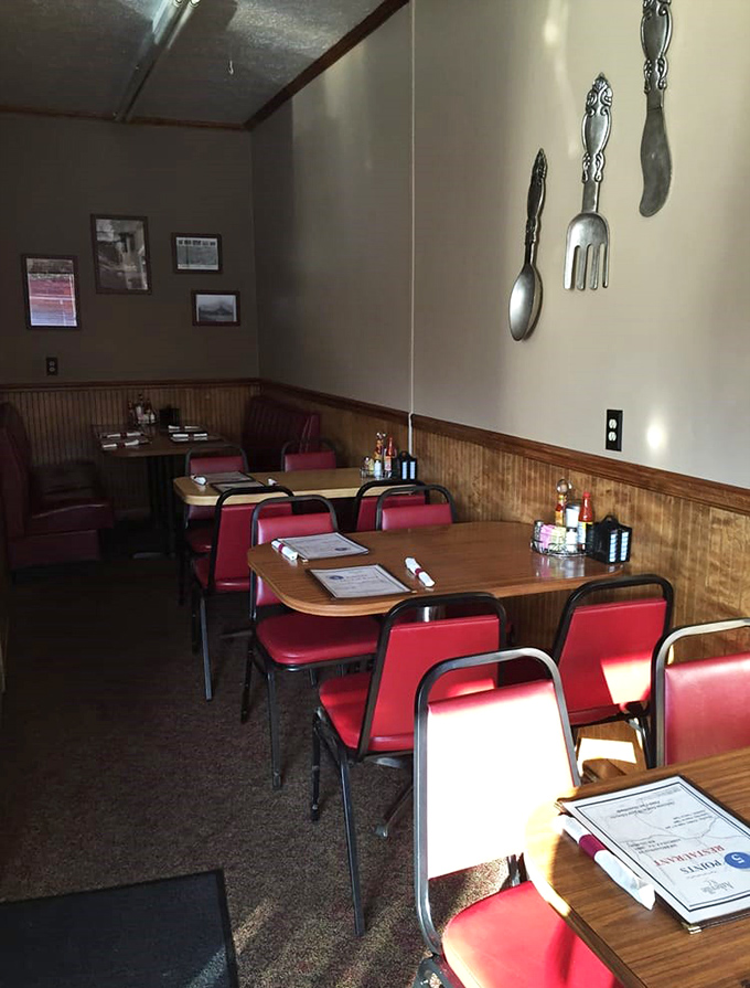 Red vinyl chairs and oversized silverware decor – not designed by a fancy restaurant consultant, but perfected through decades of "if it ain't broke, don't fix it."