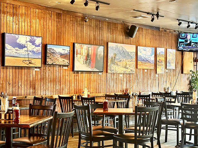 Warm wooden paneling and local artwork create that "everybody knows your name" vibe—minus the Boston accent, plus California charm.