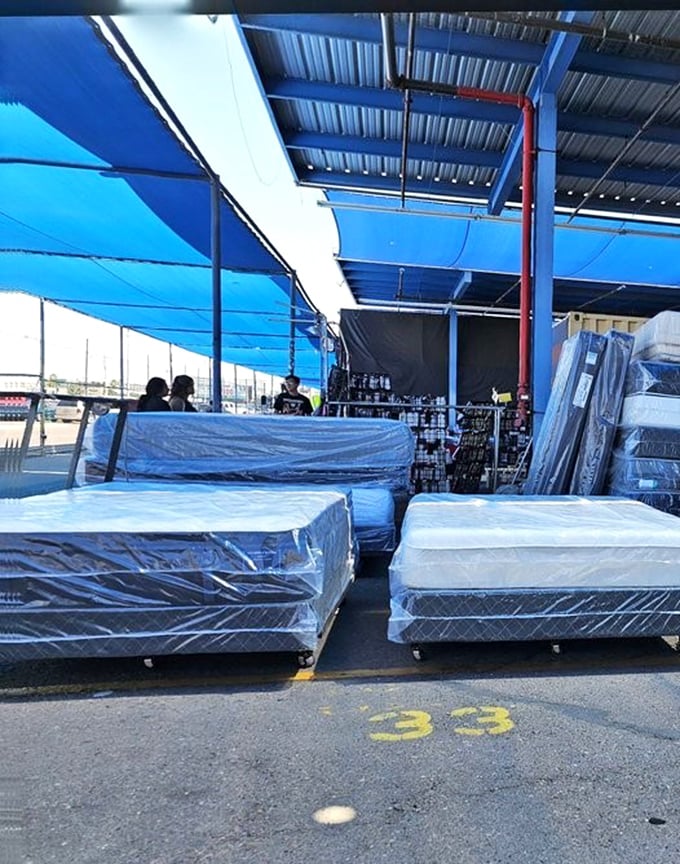 Need a good night's sleep without the department store markup? These mattresses are waiting for someone to take them home and dream big.