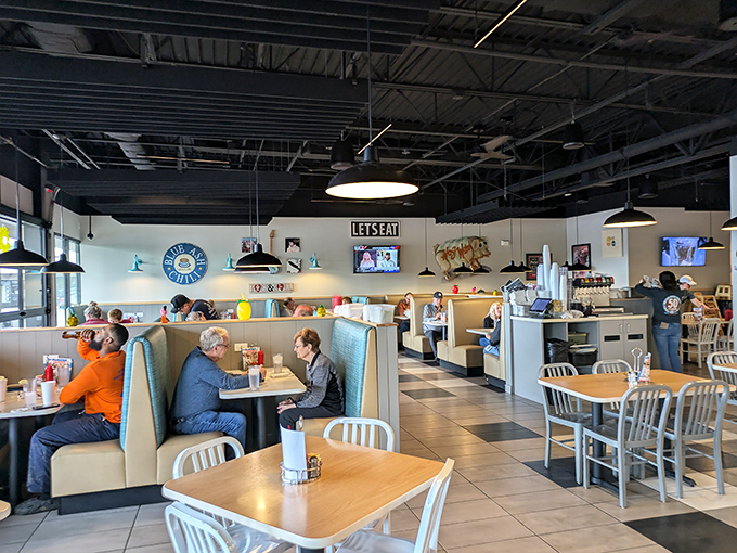 Inside, the classic diner vibe with mint-green booths creates that perfect "everybody knows your name" atmosphere where chili dreams come true.