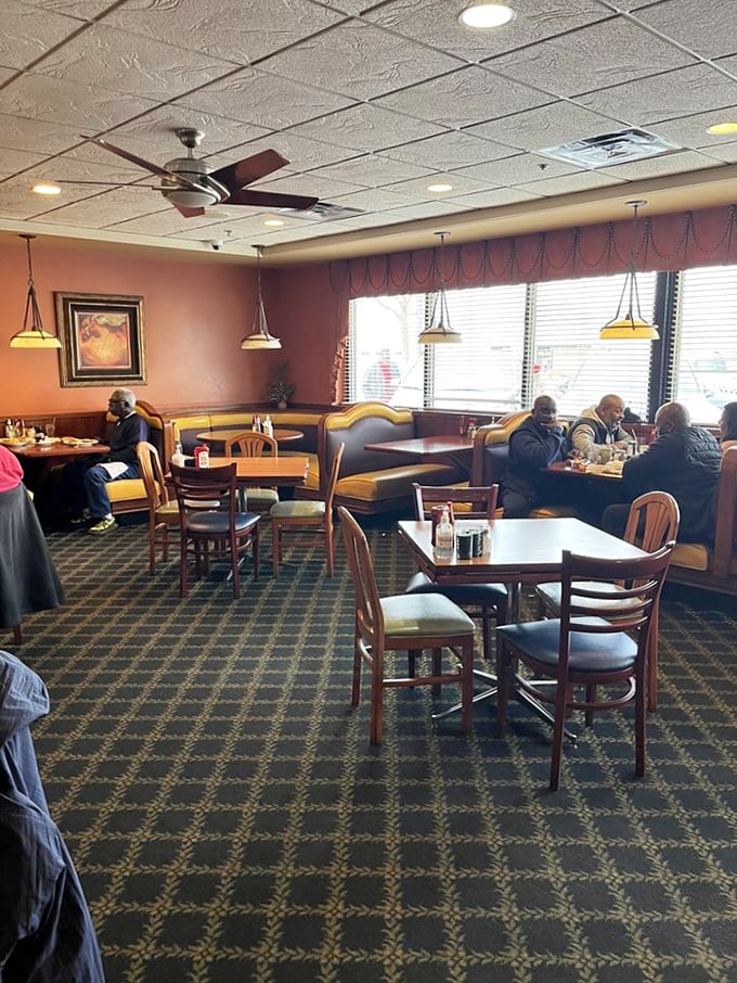 Inside, warm lighting and comfortable booths create that perfect morning ambiance—not too bright for pre-caffeine eyes, just right for starting your day.