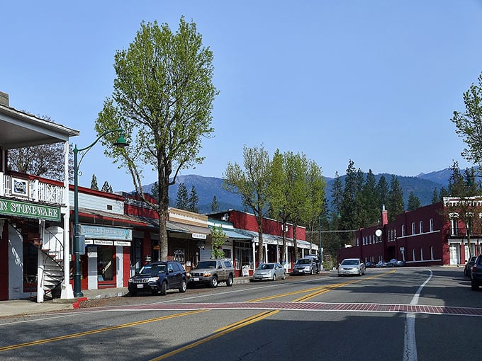 Where mountains meet Main Street – Weaverville's downtown offers that perfect blend of historic architecture with nature's grandeur as the ultimate backdrop.