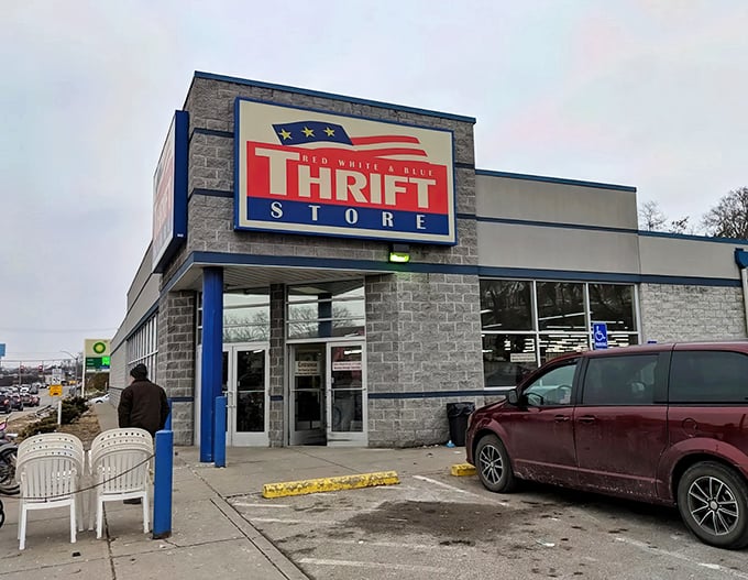 Red, White & Blue Thrift Store stands proud with its patriotic sign. A secondhand paradise where budget-conscious shoppers unite!