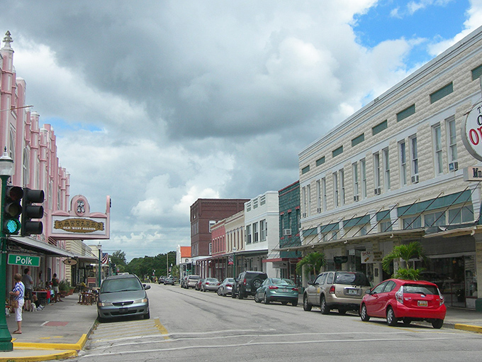 In Arcadia, your retirement dollars stretch further than your morning walk. Notice the distinct lack of luxury car dealerships?