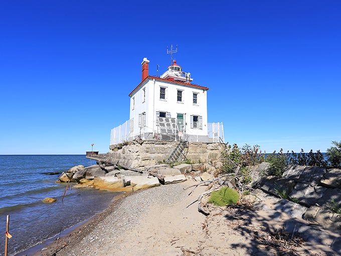 Fairport Harbor's lighthouse looks like it's floating between sky and water. Talk about the ultimate waterfront property!