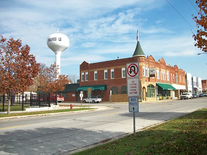 The water tower stands sentinel over Nauvoo like a proud parent watching over this perfectly preserved slice of Americana.