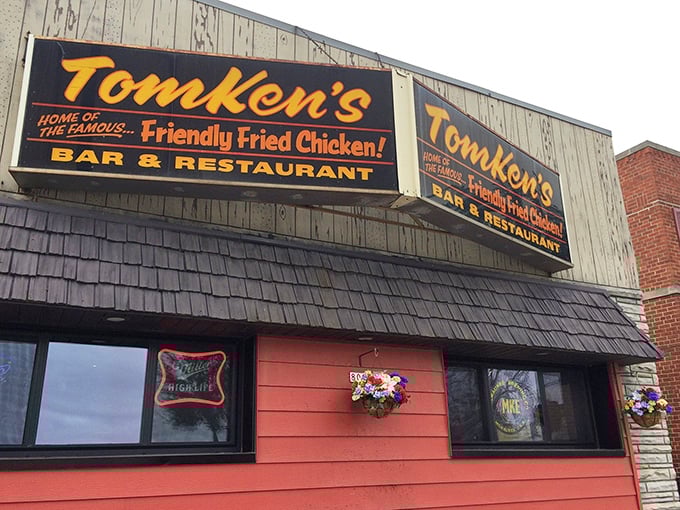Wood-shingled charm and a bold promise of famous chicken – this neighborhood spot delivers on flavor without any unnecessary fuss.