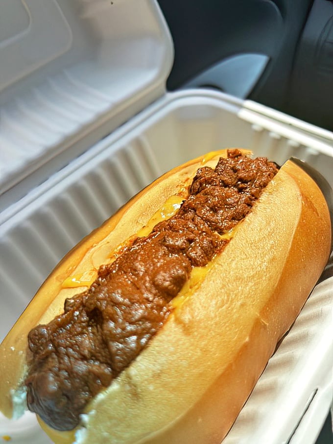The perfect chili dog doesn't exi— Oh wait, here it is! Meaty, messy magnificence nestled in a pillowy bun, ready for its close-up.