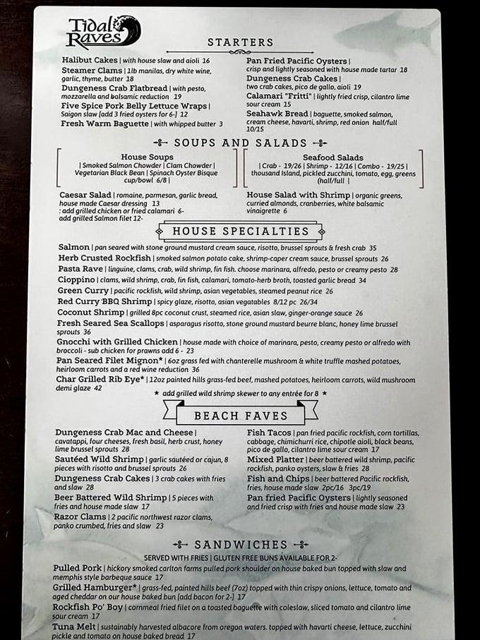This menu reads like coastal poetry—each dish a love letter to the Pacific, from Dungeness crab flatbread to those legendary razor clams.