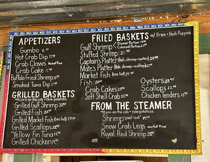 The blackboard menu isn't retro chic—it's practical seafood pragmatism. Today's catch determines tomorrow's specials, not the other way around. 